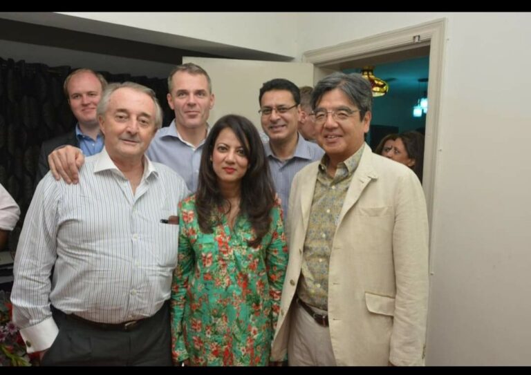 Arzoo Kazmi Wiki, Wikipedia, Family, Religion, Journalist Husband ...