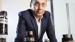 Inder Jaisinghani Wikipedia, Wiki, Net Worth, Son, Daughter, Biography ...