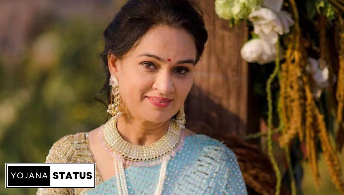 Padmini Kolhapure Kids, Daughter, Husband Name, Sister, Son ...